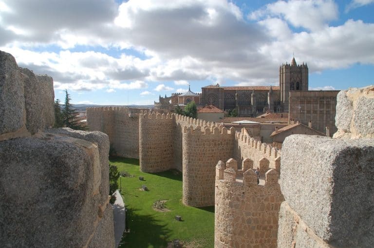 15 Best Things to Do in Ávila (Spain) - The Crazy Tourist