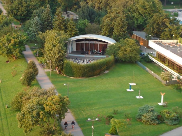 15 Best Things to Do in Linz (Austria) - The Crazy Tourist