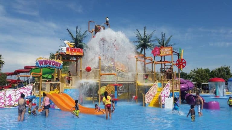 15 Awesome Water Parks In California - The Crazy Tourist