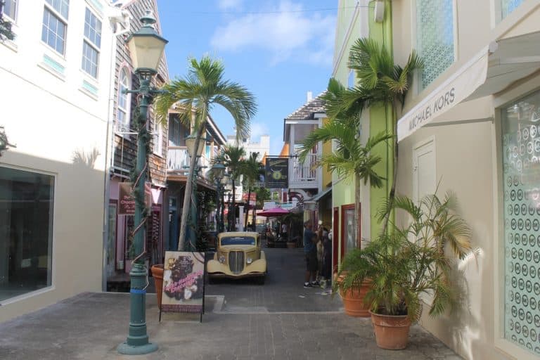 15 Best Things to Do in St. Martin - The Crazy Tourist