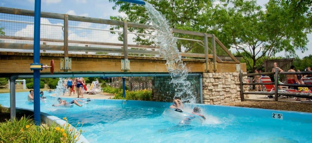 15 Best Water Parks in Illinois - The Crazy Tourist