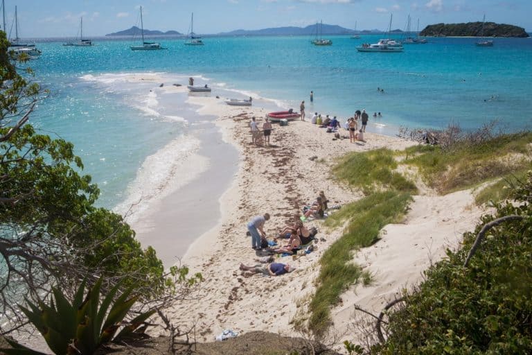 15 Best Things to Do in St. Vincent and the Grenadines - The Crazy Tourist