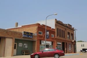 15 Best Small Towns to Visit in North Dakota - The Crazy Tourist