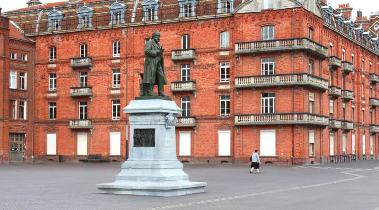 15 Best Things to Do in Picardy (France) - The Crazy Tourist