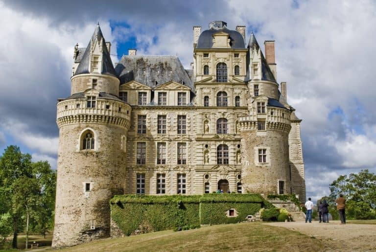 15 Best Things to Do in Angers (France) - The Crazy Tourist