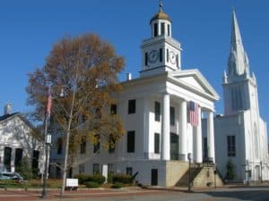 15 Best Small Towns to Visit in Kentucky - The Crazy Tourist