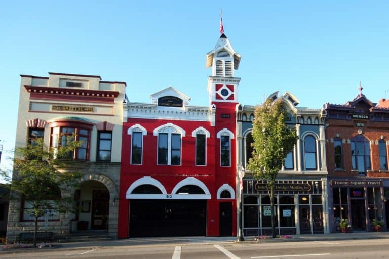 15 Best Small Towns to Visit in Ohio - The Crazy Tourist