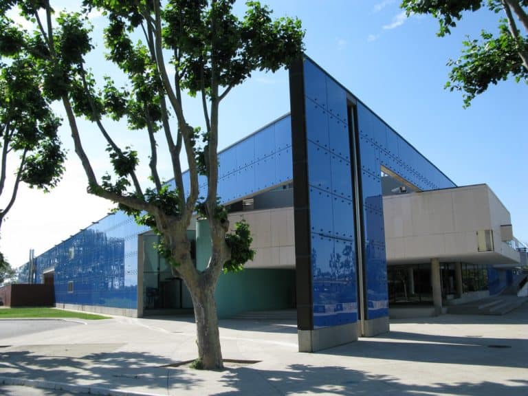 15 Best Things to Do in Arles (France) - The Crazy Tourist