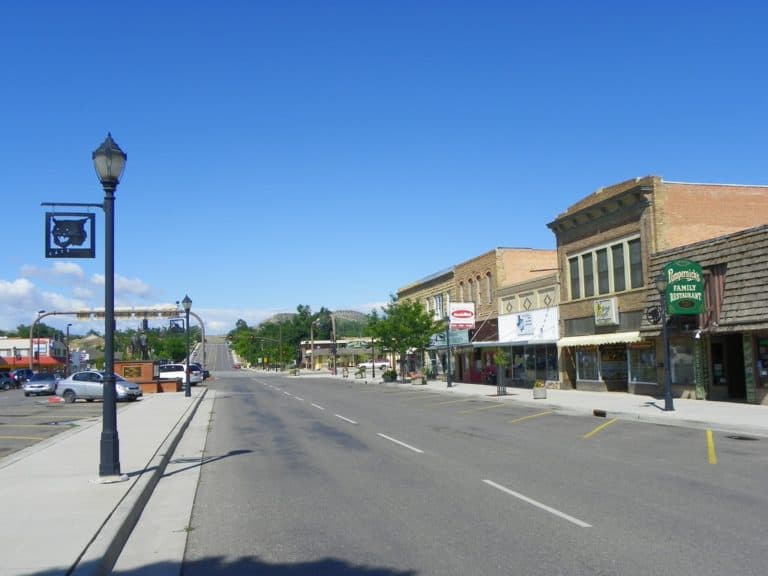 15 Best Small Town to Visit in Wyoming - The Crazy Tourist