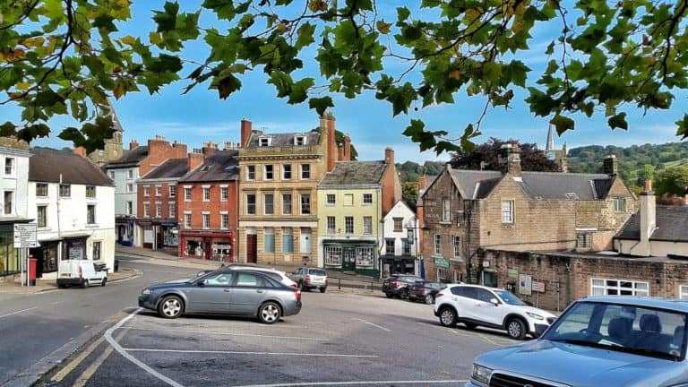15 Best Places to Visit in Derbyshire (England) - The Crazy Tourist