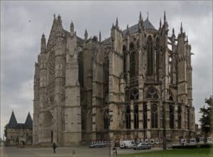 15 Best Things to Do in Beauvais (France) - The Crazy Tourist