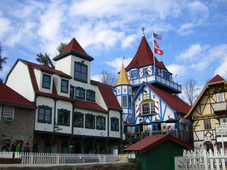 15 Best Small Towns to Visit in Georgia - The Crazy Tourist