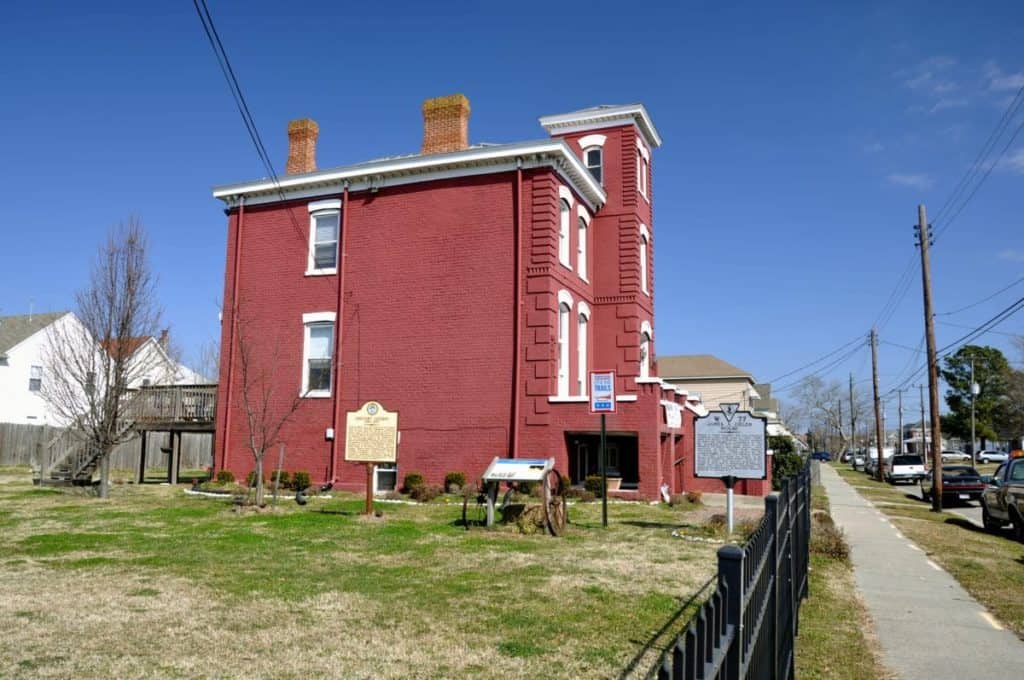 15 Best Things to Do in Newport News (VA) - The Crazy Tourist