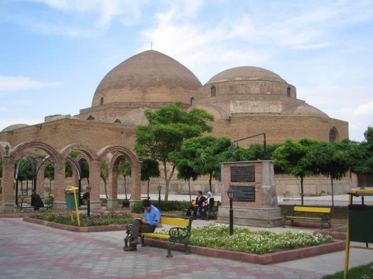 15 Best Places to Visit in Iran - The Crazy Tourist
