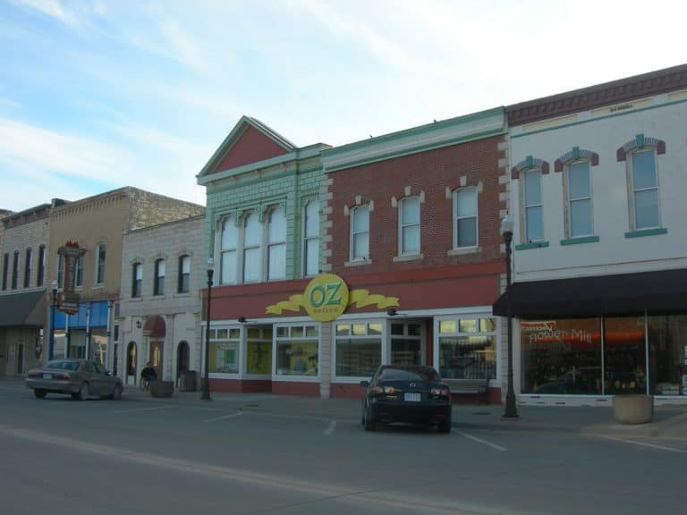 15 Best Small Towns to Visit in Kansas - The Crazy Tourist