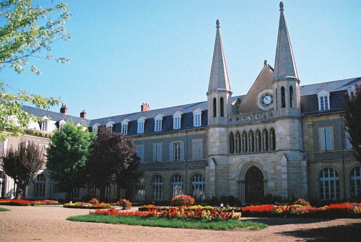 15 Best Things to Do in Nevers (France) - The Crazy Tourist