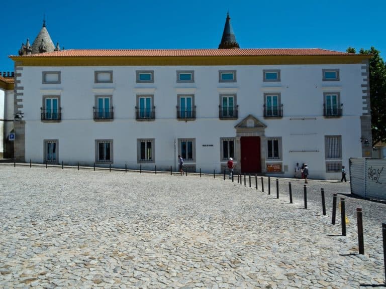 15 Best Things to Do in Évora (Portugal) - The Crazy Tourist