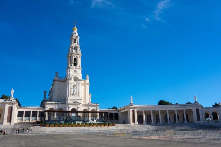 15 Best Things to Do in Fátima (Portugal) - The Crazy Tourist