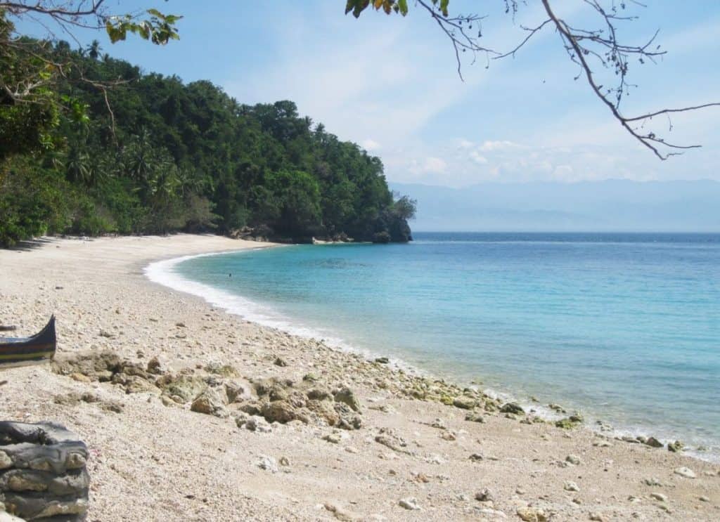 25 Best Beaches in the Philippines - The Crazy Tourist