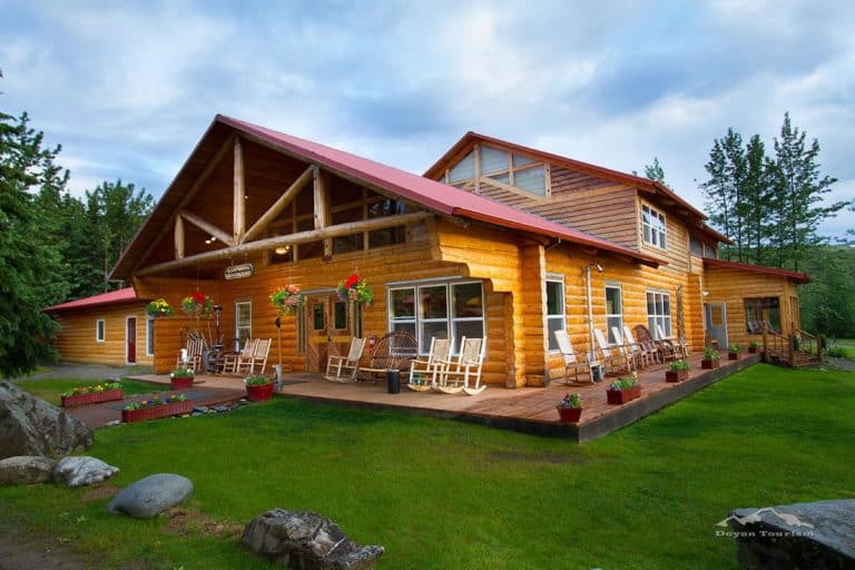 15 Best Romantic (Weekend) Getaways in Alaska - The Crazy Tourist