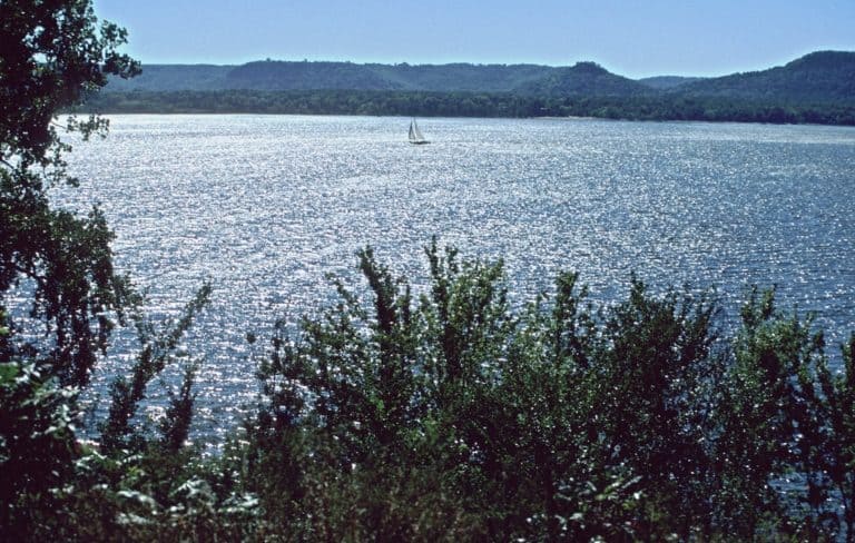 15 Best Lakes in Wisconsin - The Crazy Tourist