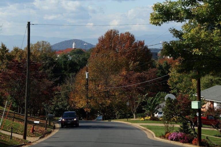 24 Amazing Hidden Gems in Virginia - The Crazy Tourist