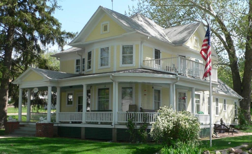 15 Best Places to Live in Nebraska - The Crazy Tourist