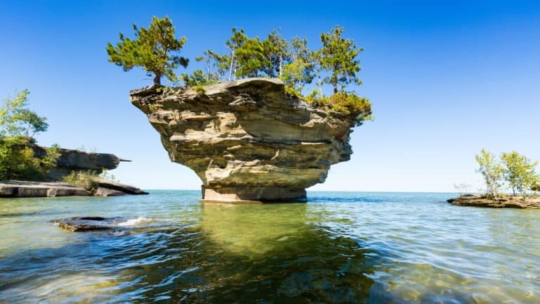 24 Amazing Hidden Gems in Michigan - The Crazy Tourist