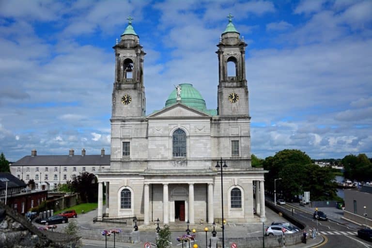 15 Best Things to Do in Athlone (Ireland) - The Crazy Tourist