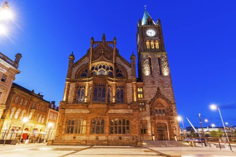 15 Best Things to Do in Derry (Northern Ireland) - The Crazy Tourist