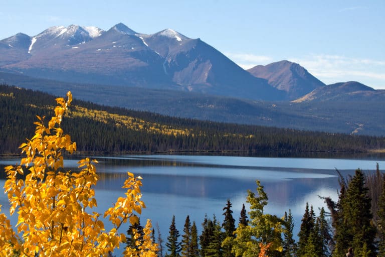 15 Best Lakes in Canada - The Crazy Tourist