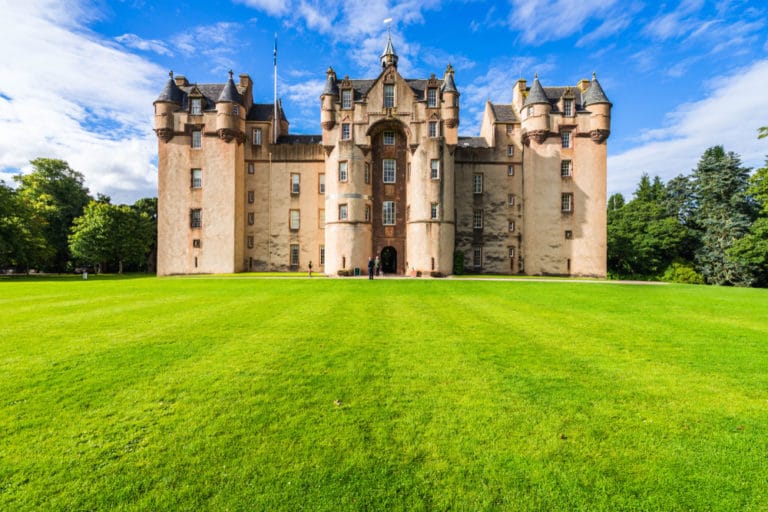 15 Best Castles in Scotland - The Crazy Tourist