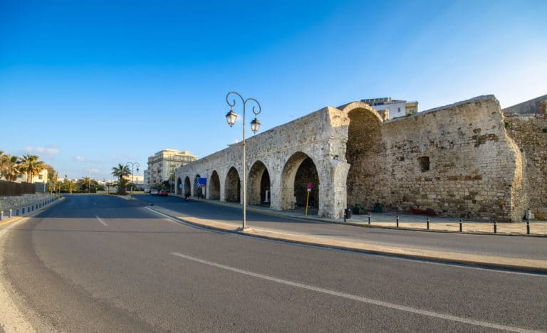 15 Best Things to Do in Heraklion (Greece) - The Crazy Tourist