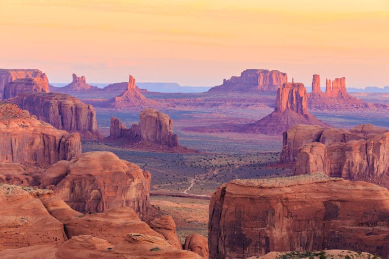 15 Best Monument Valley Tours - The Crazy Tourist