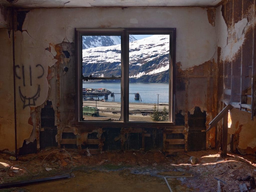 28 Amazing Hidden Gems in Alaska - The Crazy Tourist