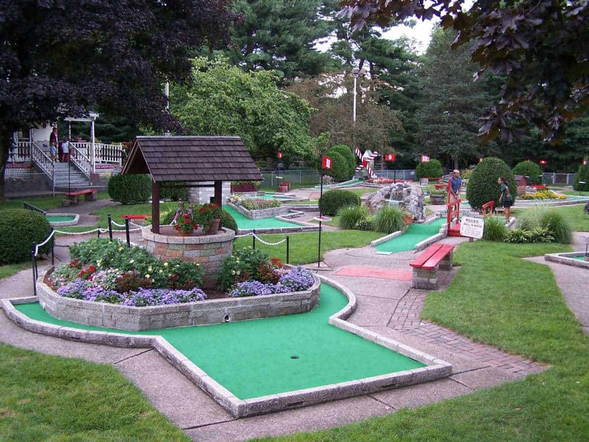 15 Best Things to Do in Farmington (CT) - The Crazy Tourist