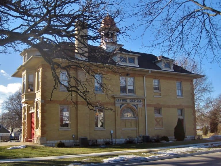 15 Best Things to Do in Elgin (IL) - The Crazy Tourist