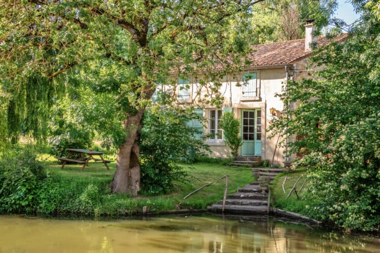 15 Best Things to Do in Poitou-Charentes - The Crazy Tourist