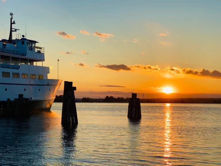 15 Best Lakes in Rhode Island - The Crazy Tourist