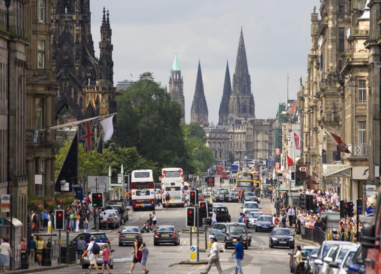 25 Best Things To Do In Edinburgh (Scotland) - The Crazy Tourist