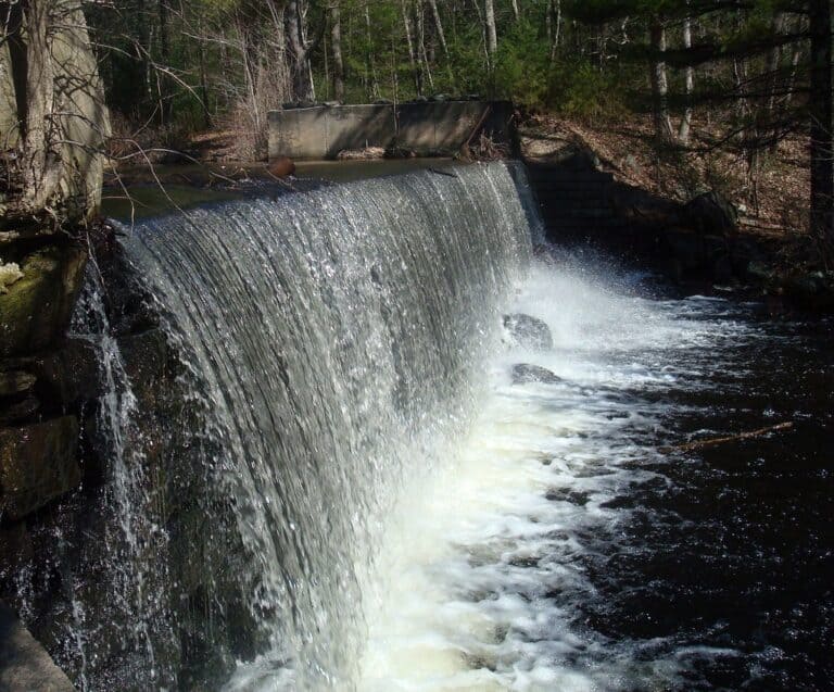 15 Amazing Waterfalls in Rhode Island - The Crazy Tourist