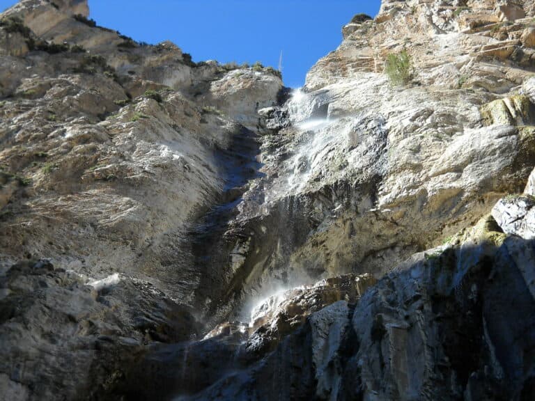 10 Amazing Waterfalls In Nevada - The Crazy Tourist