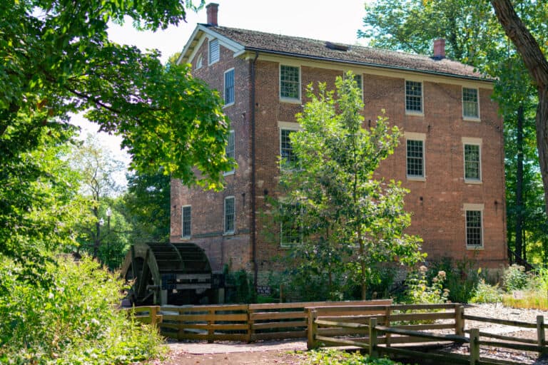 15 Best Things to Do in Downers Grove (IL) - The Crazy Tourist