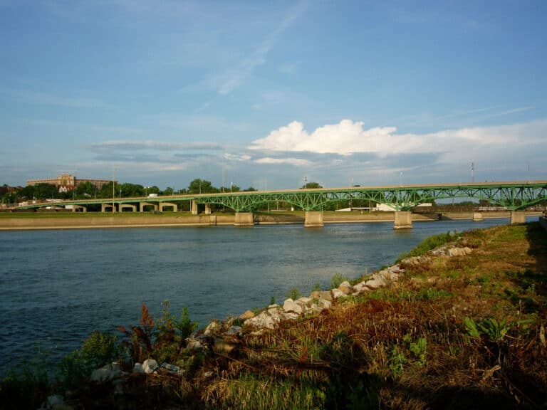 15 Best Things to Do in Ottumwa (Iowa) - The Crazy Tourist