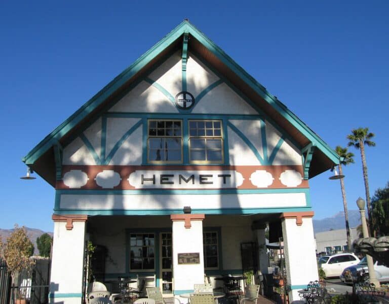 Top 10 Things To Do In Hemet (CA) - The Crazy Tourist